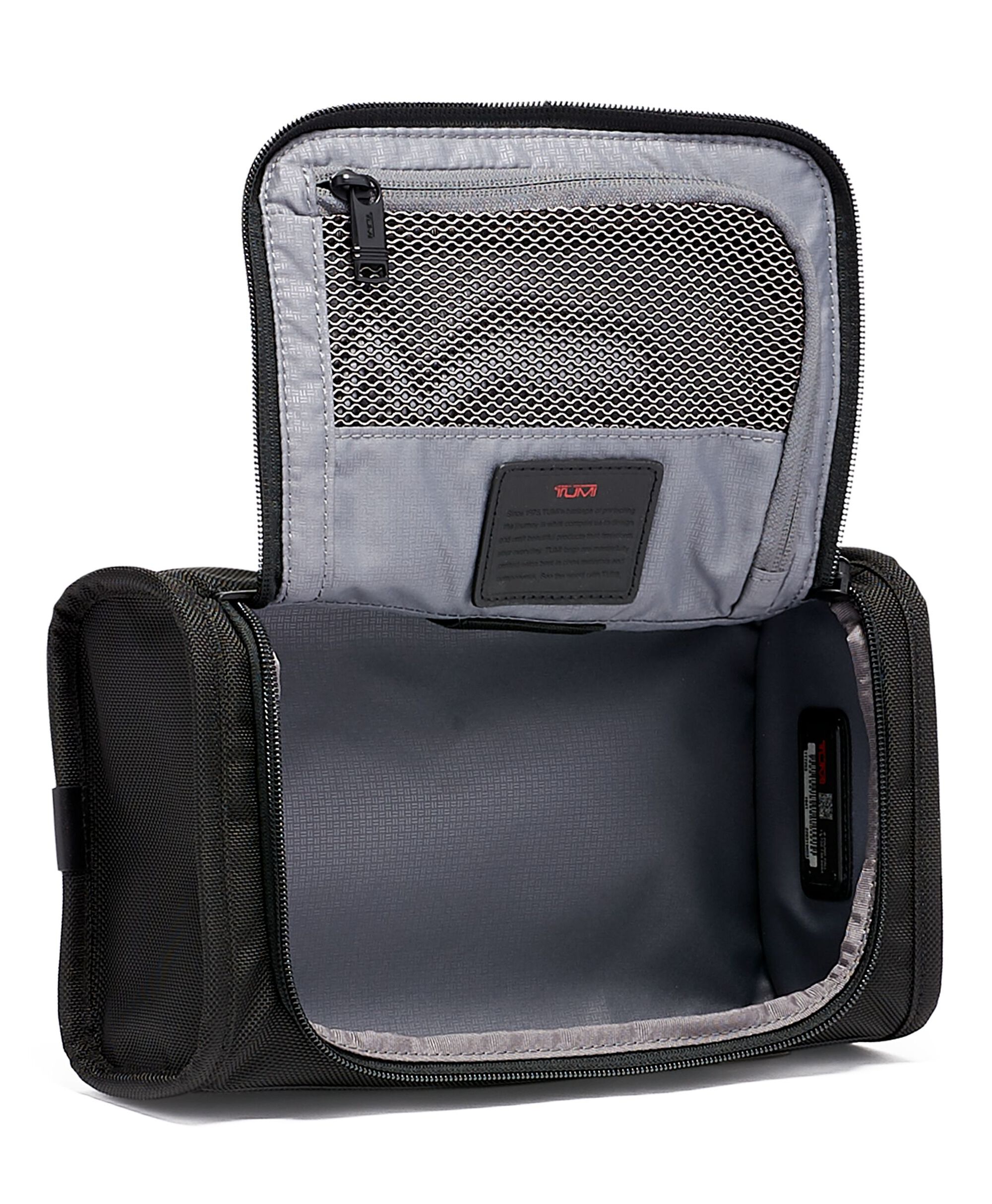 Tumi TUMI ALPHA TRAVEL KIT